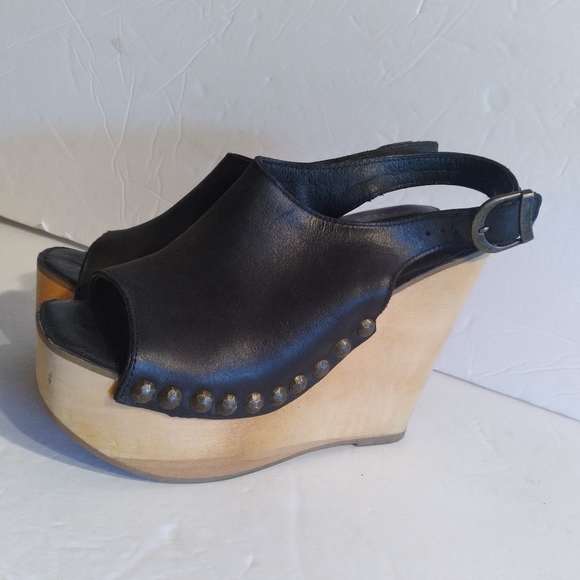 ZIGI girl | Shoes | Zigi Girl Mikaila Platform Sandals | Poshmark